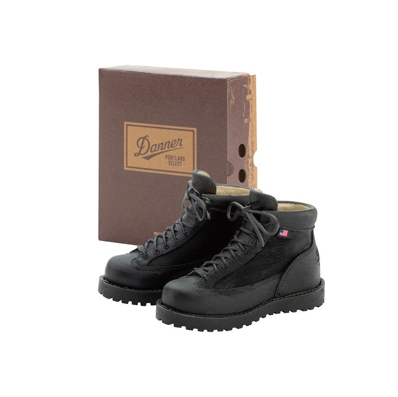 Danner Miniature Collection – monomono